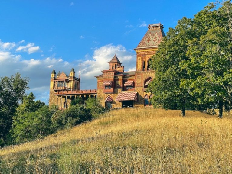 Top 5 Things To Consider When Modernizing A Historic House | Atbuz